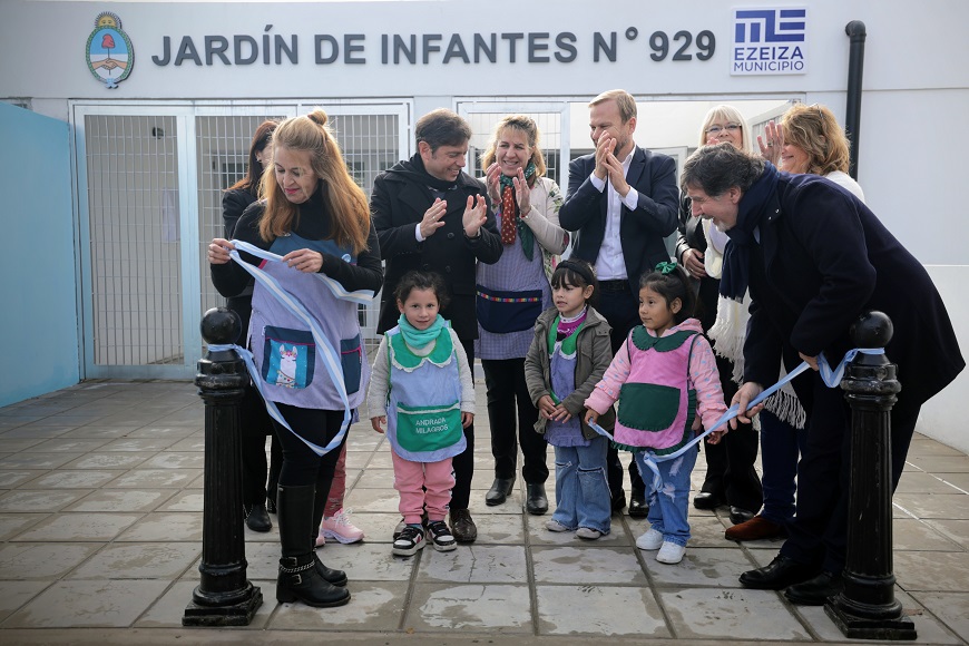 Kicillof inauguró el Jardín de Infantes N°929 de Ezeiza - En Provincia